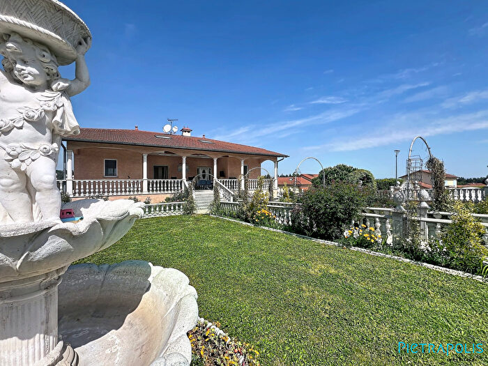 Maison 7 pièces à vendre - Commelle-Vernay