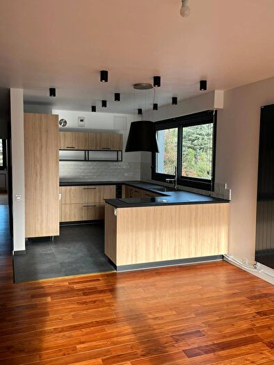 Appartement à louer - Chambéry - 3 pièces - 2 chambres