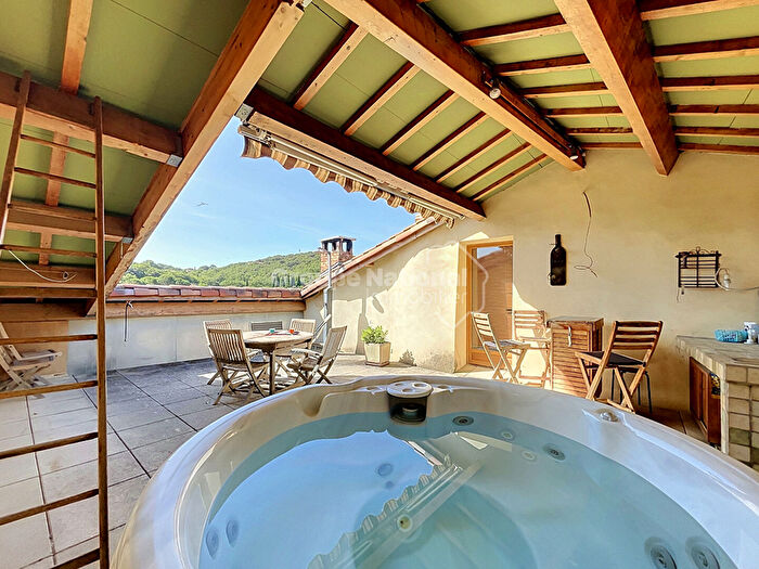 Rochegude - Maison 9 pièces à vendre