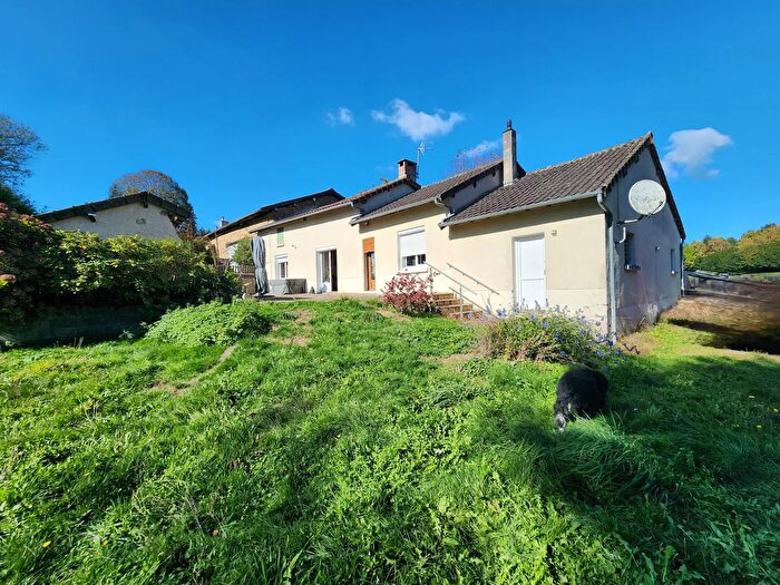 Maison à vendre - Dournazac - 5 pièces - 3 chambres