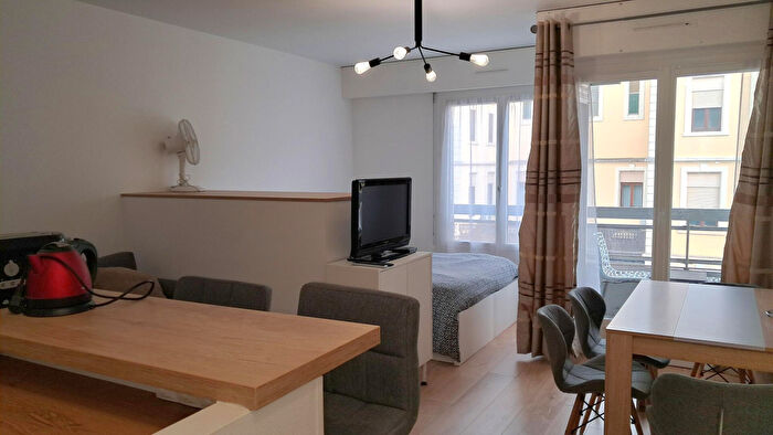 Appartement à vendre - Aix-les-Bains, Centre-ville - 1 pièce