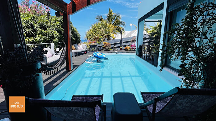 Maison à vendre - Saint-Pierre, Grand Bois - 6 pièces - 4 chambres