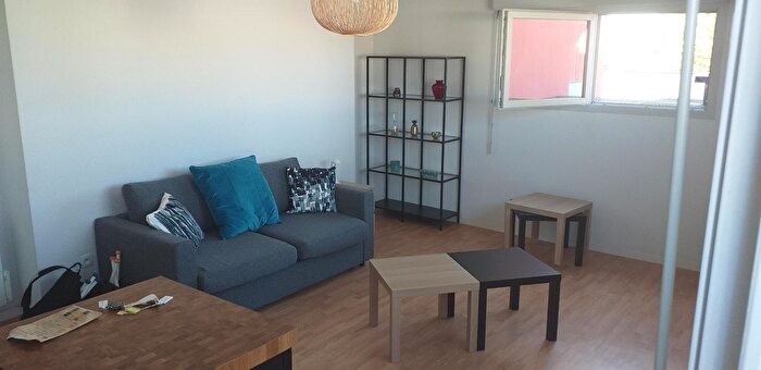 Appartement à louer - Villeurbanne, Croix Luizet - 1 pièce