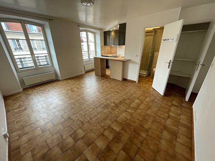 Appartement à louer - Versailles, Notre Dame - 1 pièce