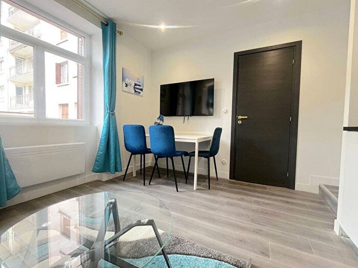 Appartement 1 pièce à Les Charmilles-Parilly Sud-Université-Rebufer, Bron, à louer