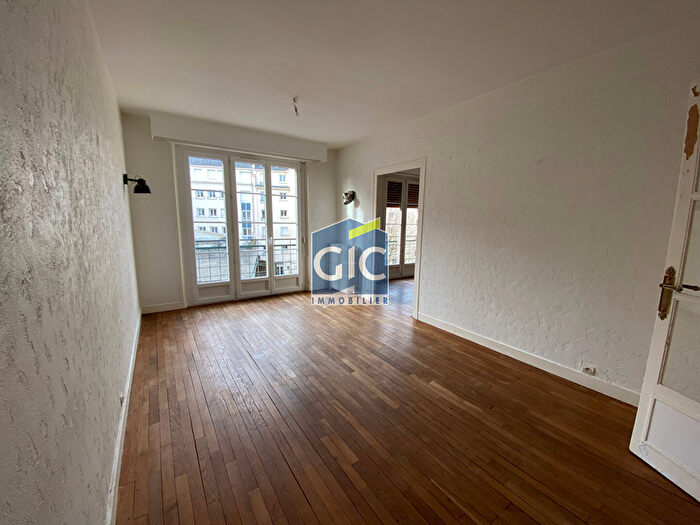 Appartement à louer - Caen, Saint-Jean - 4 pièces - 2 chambres