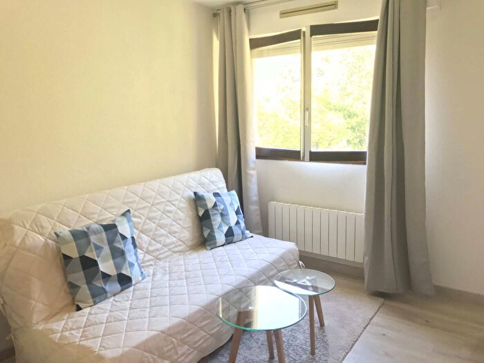 Appartement à louer - Bealieres, Meylan - 1 pièce