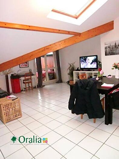 Appartement 2 pièces à louer à Saint-Genis-les-Ollières