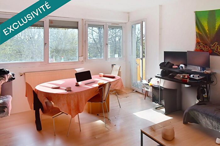 Appartement à vendre - Ciry-le-Noble - 3 pièces - 2 chambres