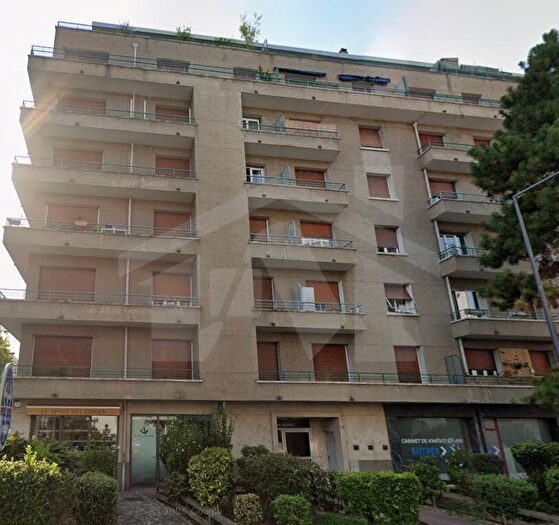 Appartement à louer - Allies-Clos dOr, Grenoble - 2 pièces - 1 chambre