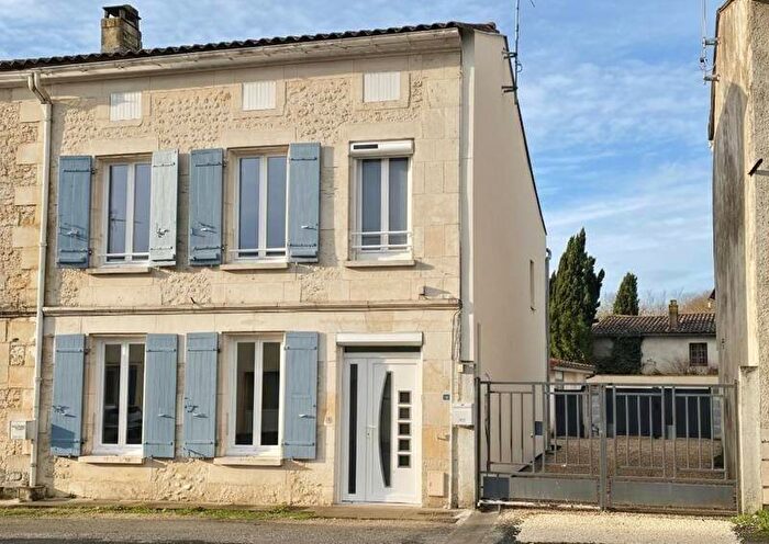 Maison 3 pièces à louer à Saint-Genis-de-Saintonge