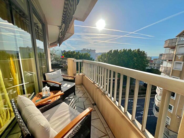 Appartement à vendre - Nice, Madeleine - 3 pièces - 2 chambres