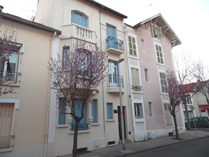 Appartement 2 pièces à Vichy, République, à louer