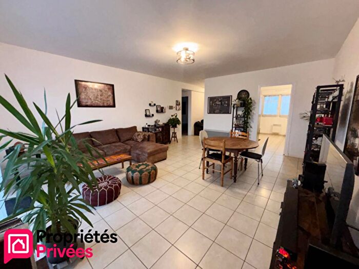 Appartement à vendre - Vierzon, Centre-ville - 3 pièces - 2 chambres