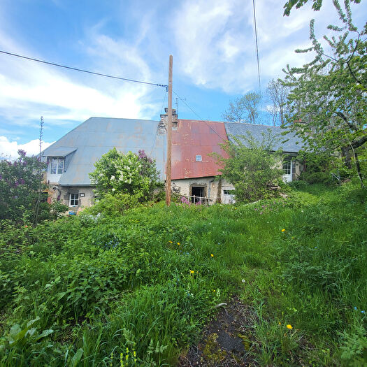 Maison à vendre - Cheylade - 6 pièces - 3 chambres