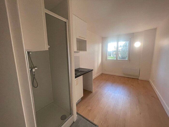 Appartement à louer - Montretout, Saint-Cloud - 1 pièce