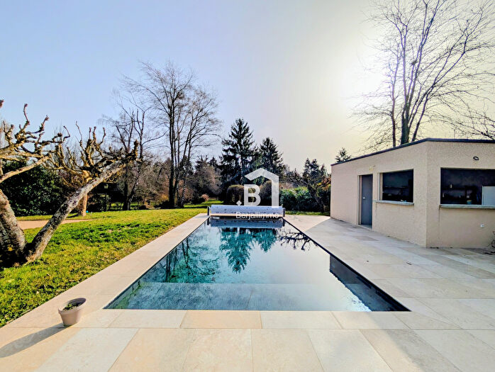 Maison à vendre - La Tour-du-Pin - 8 pièces - 5 chambres