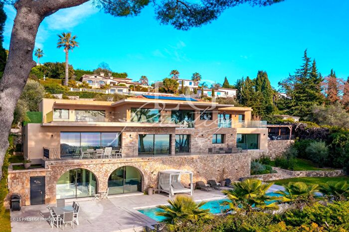 Maison à vendre - Mougins, Font Neuve, Saint-Basile, Fontmerle, Nartassière - 8 pièces - 6 chambres