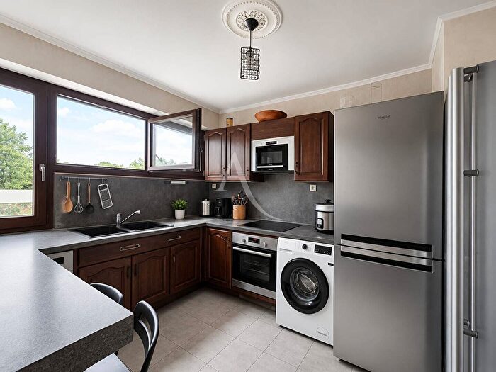 Appartement 1 pièce à louer à Champagne, Les Ulis