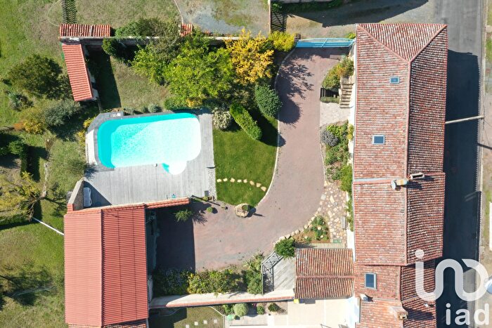 Maison à vendre - Cersay - 5 pièces - 4 chambres