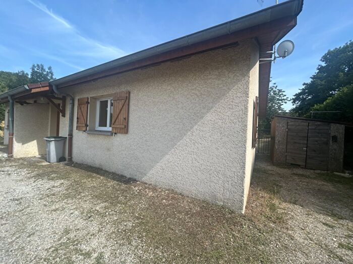 Maison 3 pièces à louer - Bouvesse-Quirieu