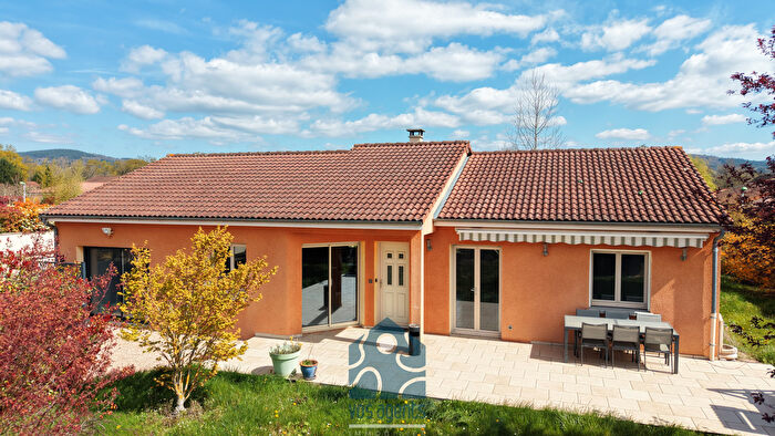 Maison à vendre - Puy-Guillaume - 5 pièces - 4 chambres