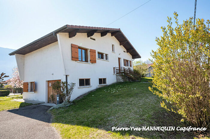 Maison à vendre - Gilly-sur-Isère - 6 pièces - 4 chambres