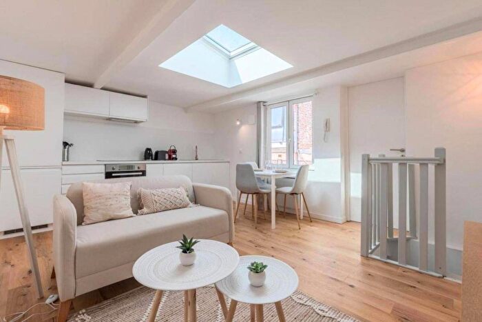 Appartement à louer - Vieux Lille - 2 pièces - 1 chambre