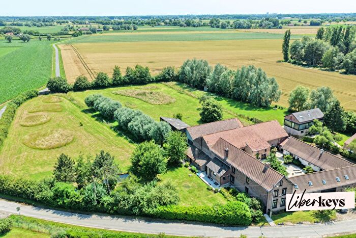 Maison 14 pièces à vendre - Comines, Périphérie
