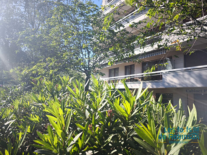 Appartement à vendre - Le Plessis-Robinson - 4 pièces - 3 chambres