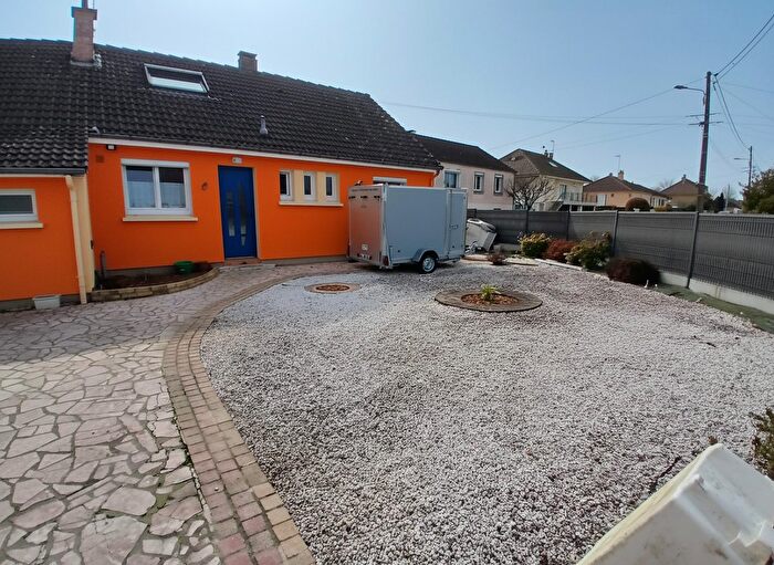 La Suze-sur-Sarthe : Maison 6 pièces à vendre