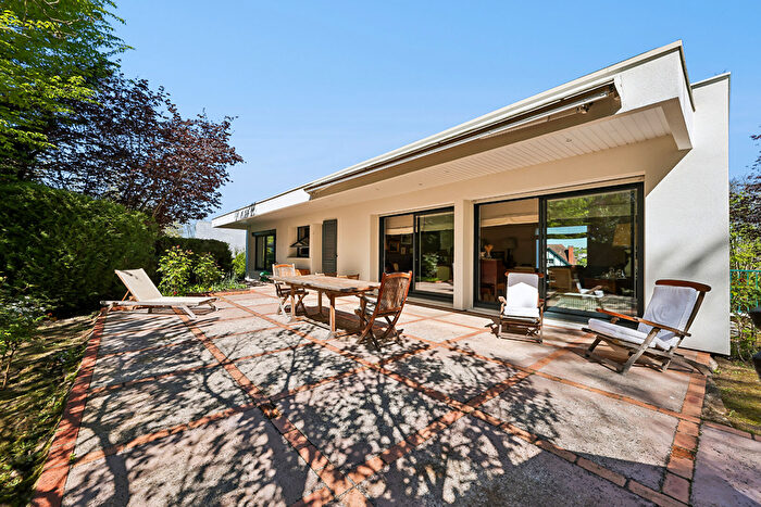 Le Pecq, Vignes, Benettes : Maison 7 pièces à vendre