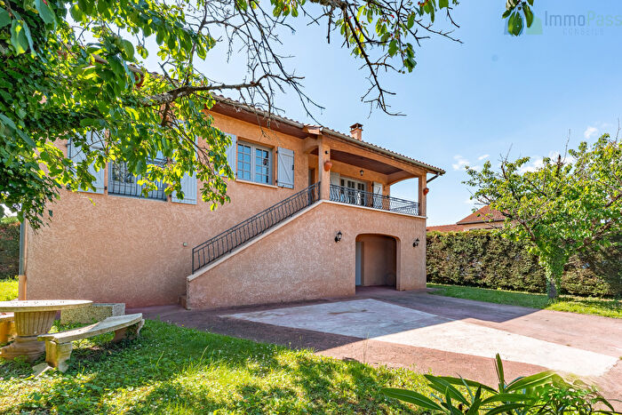 Maison 5 pièces à Meyzieu, Nord Est, à vendre