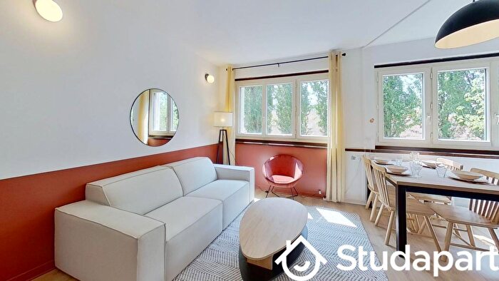 Appartement à louer - Centre Ville, Clichy - 1 pièce - 3 chambres