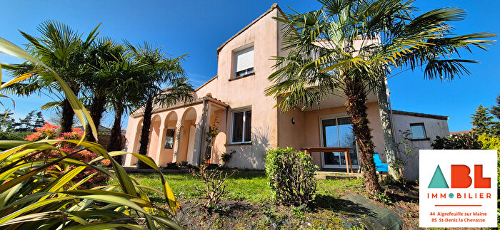 Maison à vendre - Les Brouzils - 5 pièces - 4 chambres