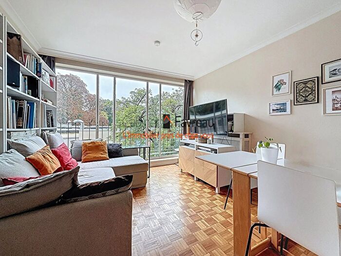 Appartement à vendre - Choisy-le-Roi, Centre-ville, Parc Prairie, Hautes Bornes - 2 pièces - 1 chambre