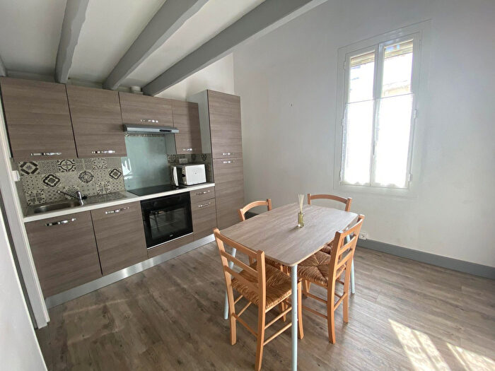 Appartement 1 pièce à louer à Arles, Trinquetaille
