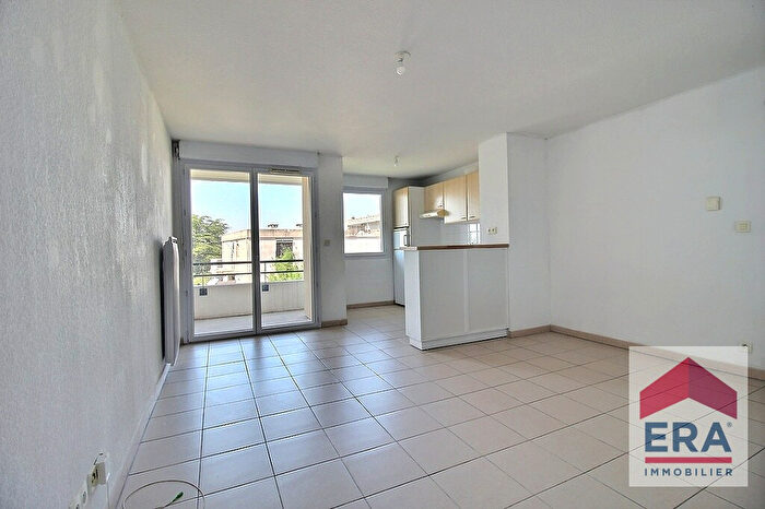 Carpentras, Ouest : Appartement 3 pièces à vendre
