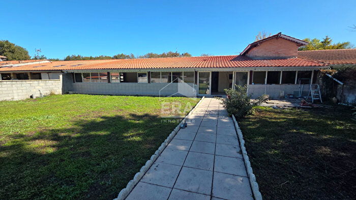 Maison à vendre - Le Barp - 8 pièces - 3 chambres