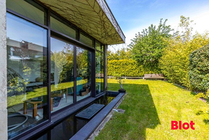 Maison à vendre - Le Rheu - 6 pièces - 4 chambres