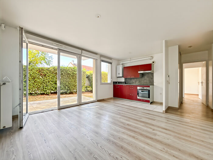 Saint-Pierre-du-Perray - Appartement 2 pièces à vendre
