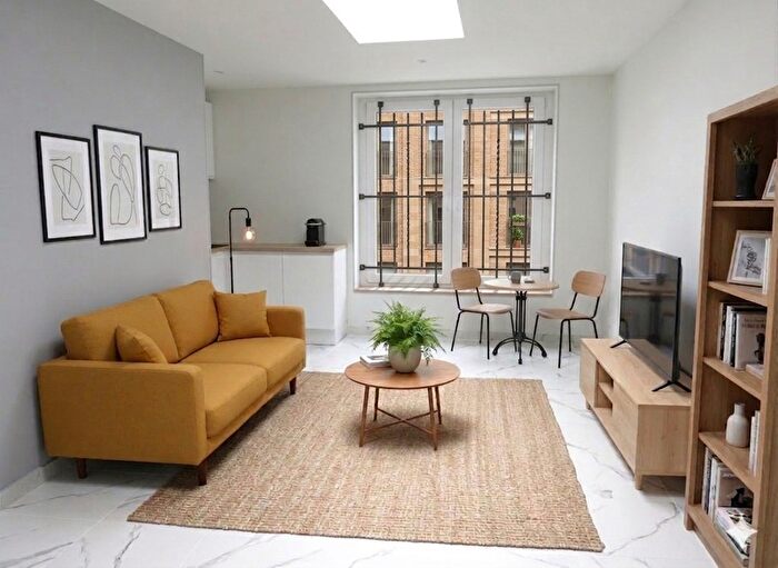 Appartement à vendre - Saint-Denis, Franc-Moisin, Bel-Air - 2 pièces - 1 chambre