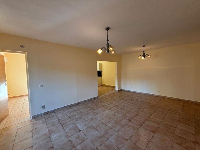 Sud, Marguerittes : Appartement 3 pièces à louer
