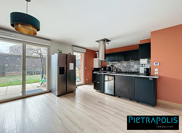 Pierre-Bénite : Appartement 4 pièces à vendre