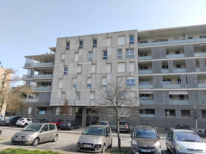 Appartement à louer - Saint-Martin-dHères, Croizat - 3 pièces - 2 chambres