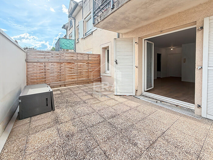 Corbeil-Essonnes, Centre Essonnes : Appartement 1 pièce à vendre