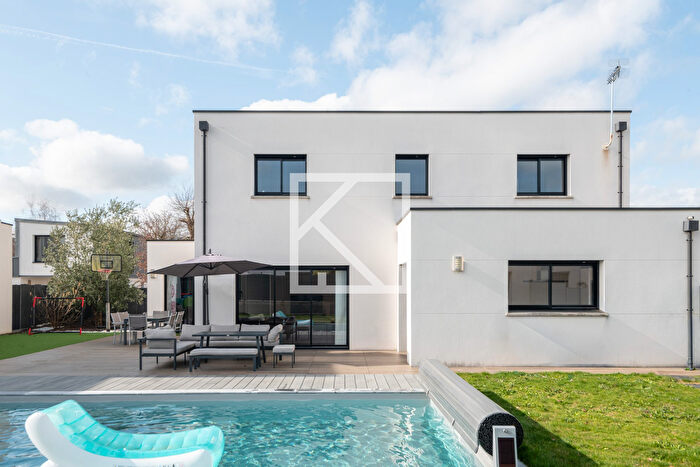 Maison à vendre - Saint-Erblon - 6 pièces - 4 chambres