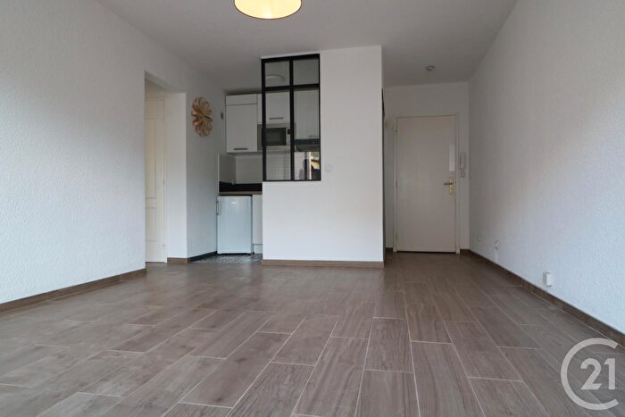 Mandelieu-la-Napoule, Capitou : Appartement 2 pièces à louer