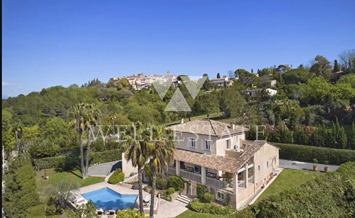 Maison à vendre - Mougins, Centre-ville, Village, Tournamy, Le Val de Mougins - 9 pièces - 5 chambres