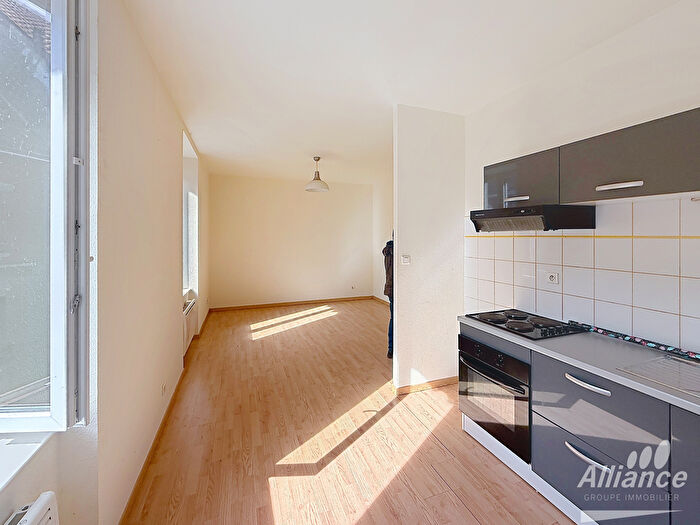 Appartement à louer - Belfort, Centre-ville, Fb de Montbéliard - 3 pièces - 2 chambres